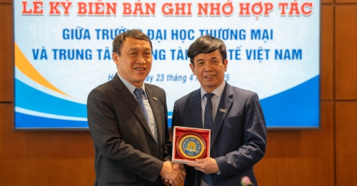 Trung tâm Trọng tài Quốc tế Việt nam (VIAC) và Trường Đại học Thương ...